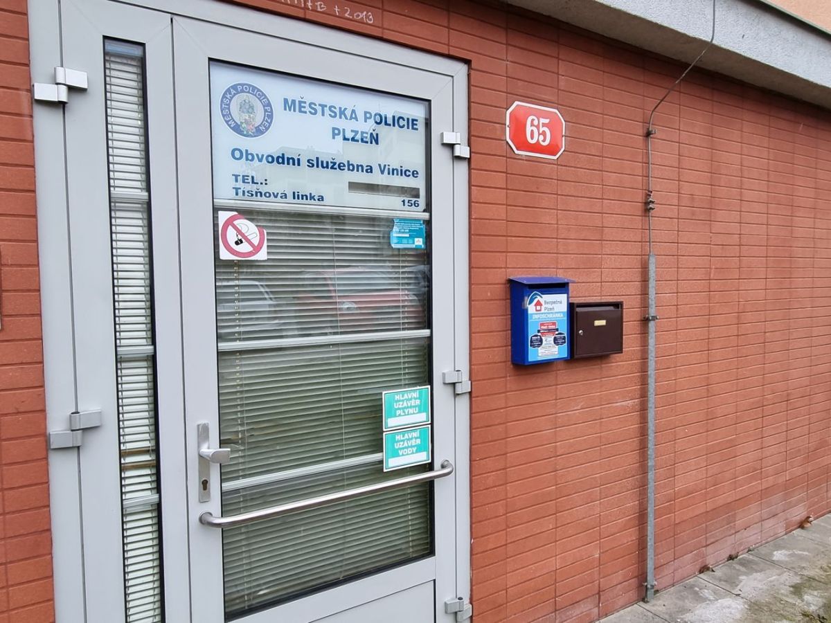 Služebna městské policie se přestěhovala na Vinice | Portál městského ...